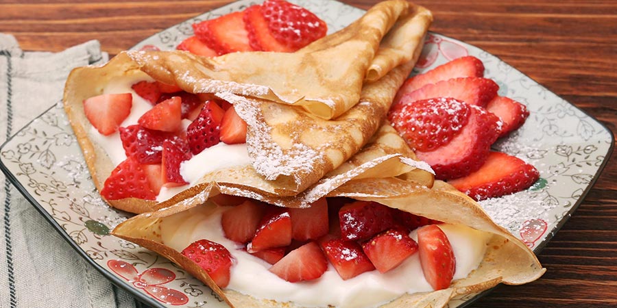 Strawberry and Yogurt Crepes Recipe | Zero Calorie Sweetener & Sugar ...