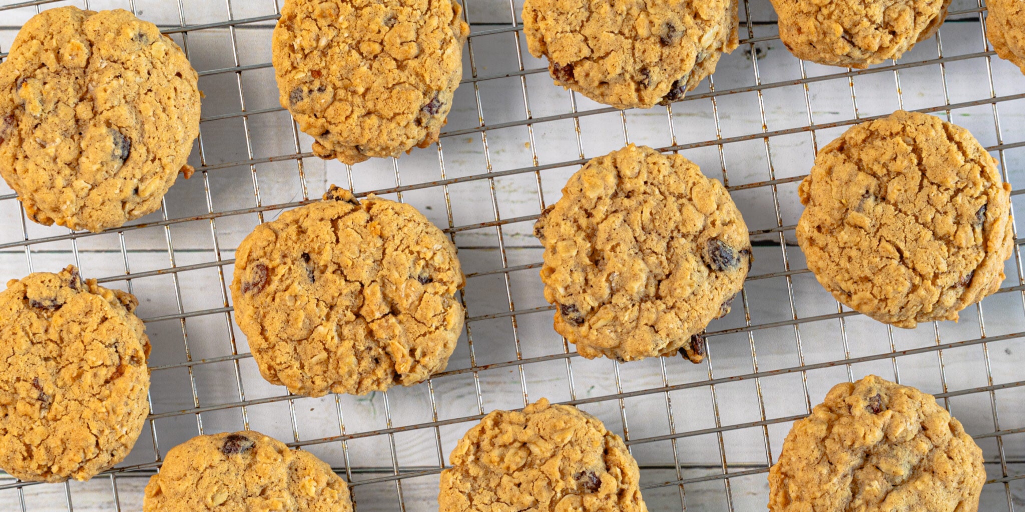 Chewy Oatmeal Raisin Cookies Recipe | Zero Calorie Sweetener & Sugar ...
