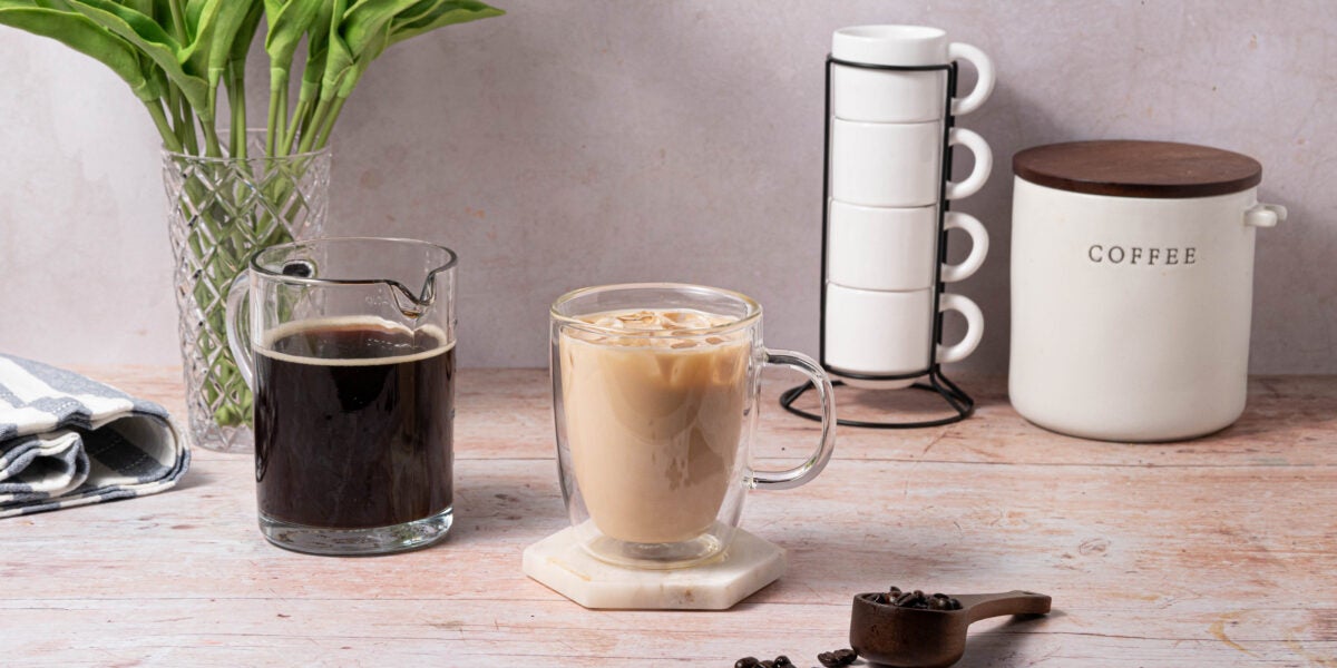 Creamy Iced Vanilla Latte - Splenda®