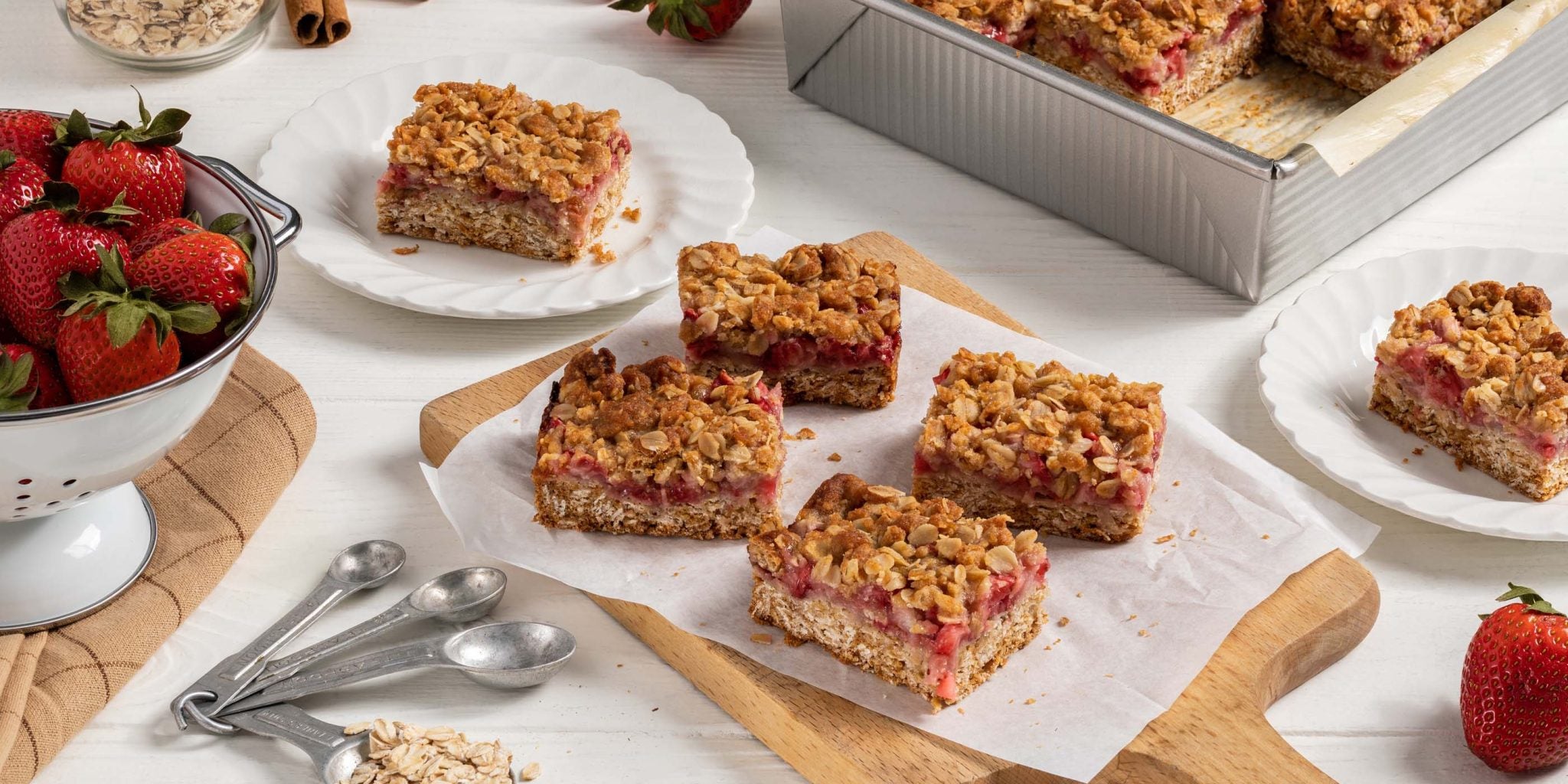 Strawberry Streusel Bars - Splenda®