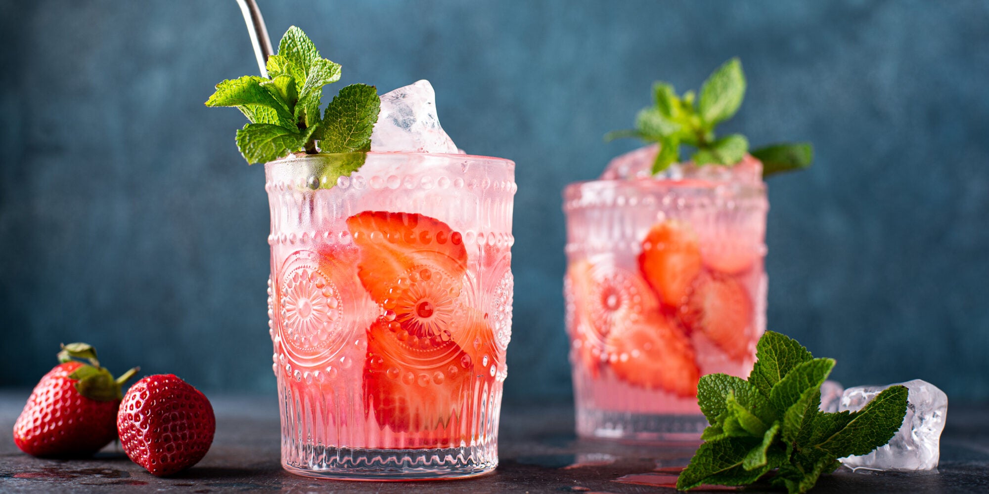 Strawberry Mint Spritzer Mocktail - Splenda®