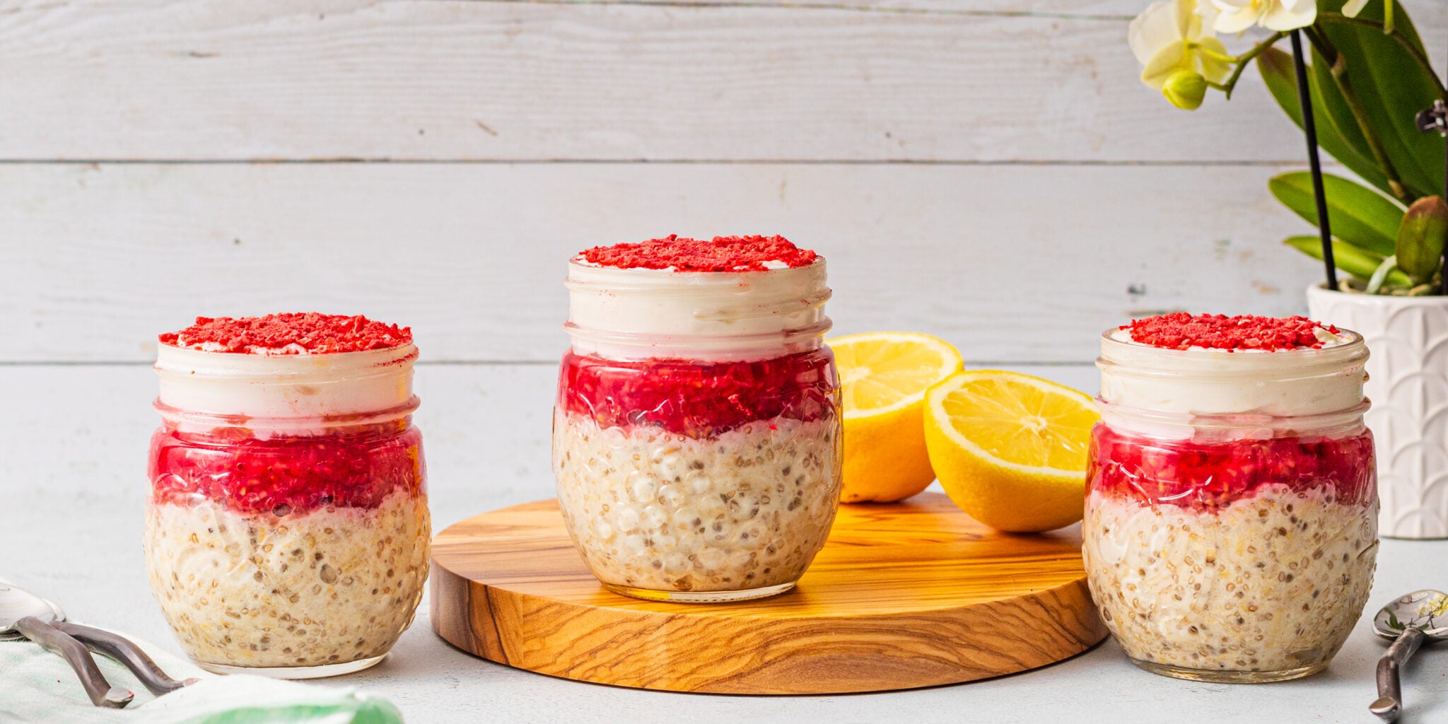 Lemon Raspberry Overnight Oats - Splenda®
